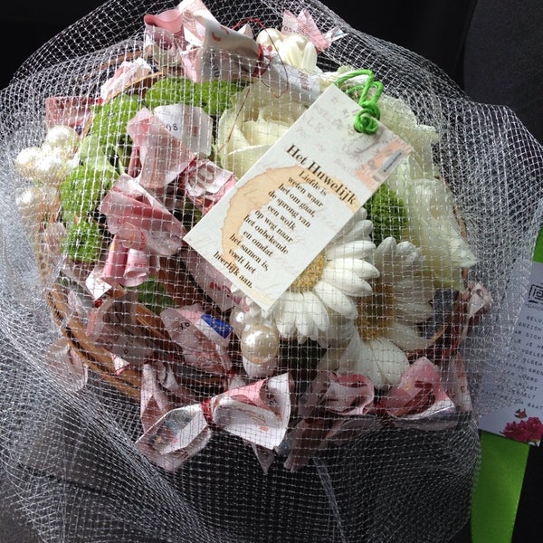 Meander Bloemen & Teksten - Flower Store in Lede