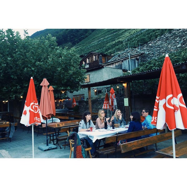 Restaurant de Plan Cerisier - Swiss Restaurant in Martigny Croix