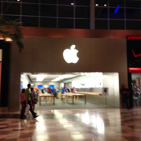 Photos at Apple Brandon - 33 tips