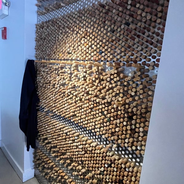 Bin 26 Enoteca - Beacon Hill - 26 Charles St