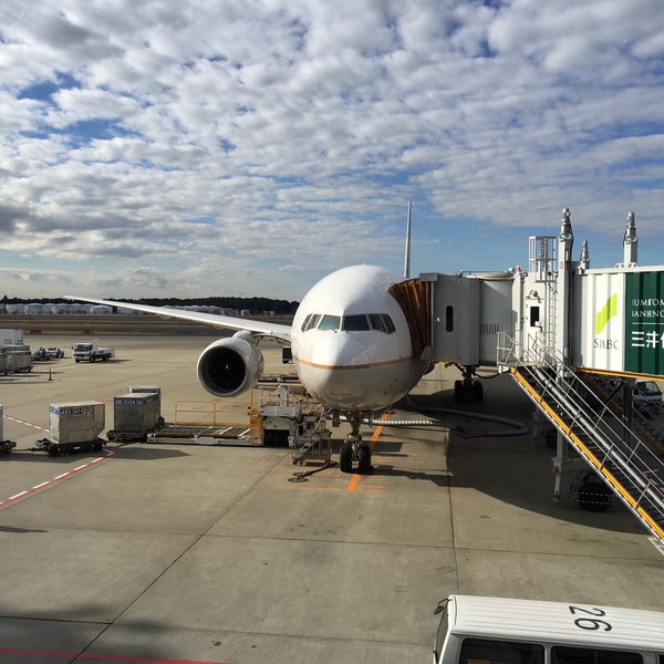 NRT - GATE 33 (Terminal 1) - Airport Gate