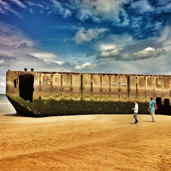 Plage d'Arromanches - Beach in Arromanches-les-Bains