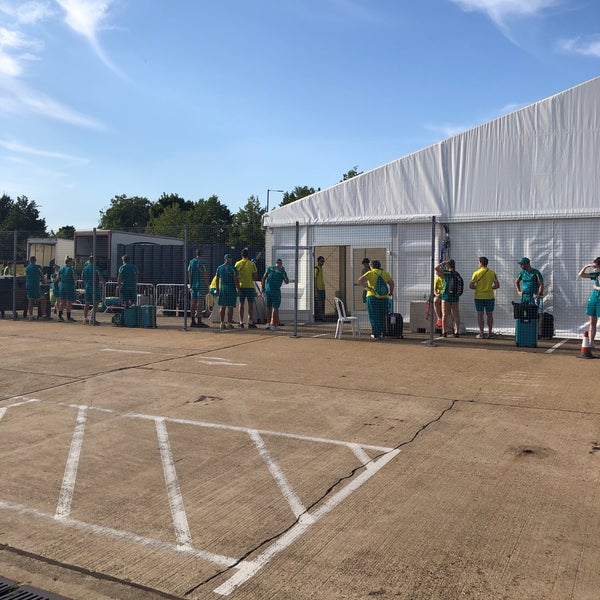 Heathrow Compass Centre - Office in London