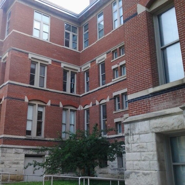 Wylie Hall - Indiana University - 3 tips from 327 visitors