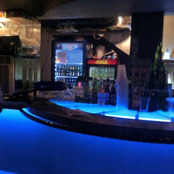 Ricos Sports Bar - 11 tips