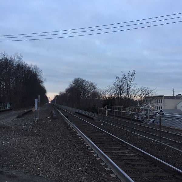 Photos at NJT - Dunellen Station (RVL) - Rail Station in Dunellen