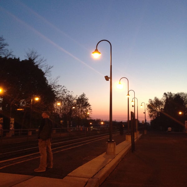 Photos at NJT - Dunellen Station (RVL) - Rail Station in Dunellen