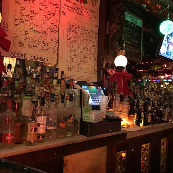 Skinflints Restaurant - Pub in Brooklyn