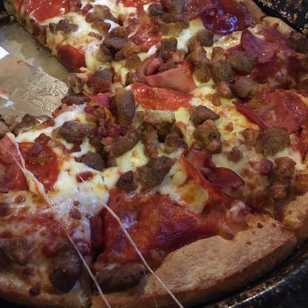 Pizza Hut - Pizzeria in Brush