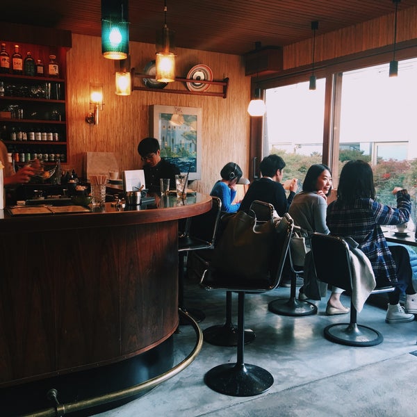 Fuglen Tokyo - Café
