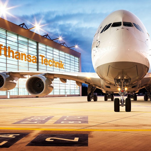 Lufthansa Flight LH 572 - Flughafen - 3 tips from 141 visitors