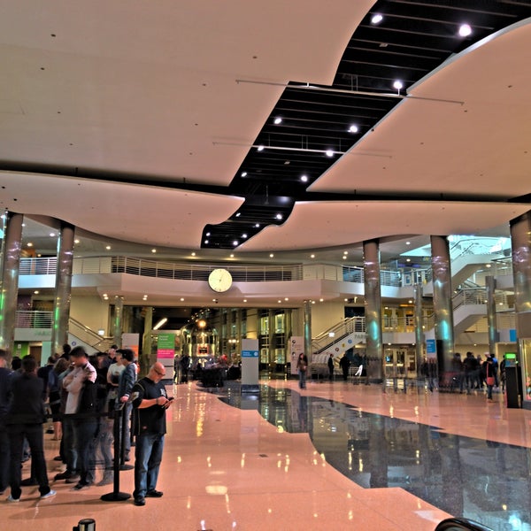 MSI Entry Hall - Chicago, IL