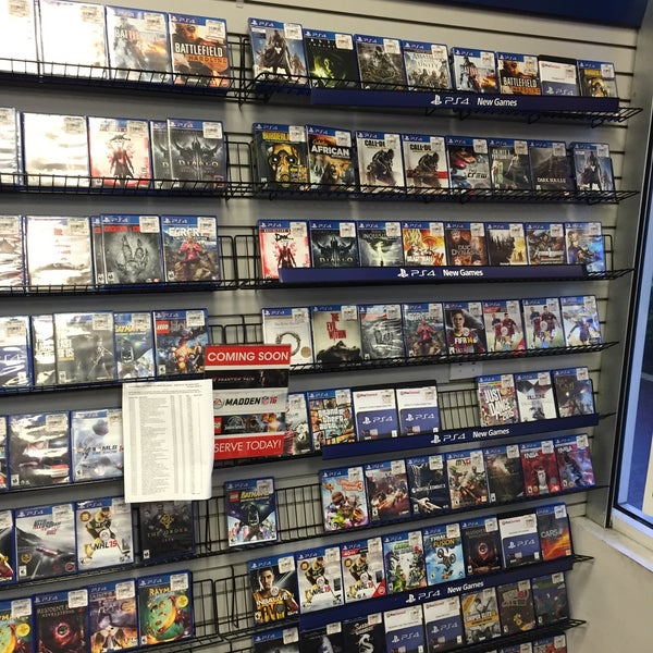 GameStop - Airpark Plaza - 5709 NW 7th St