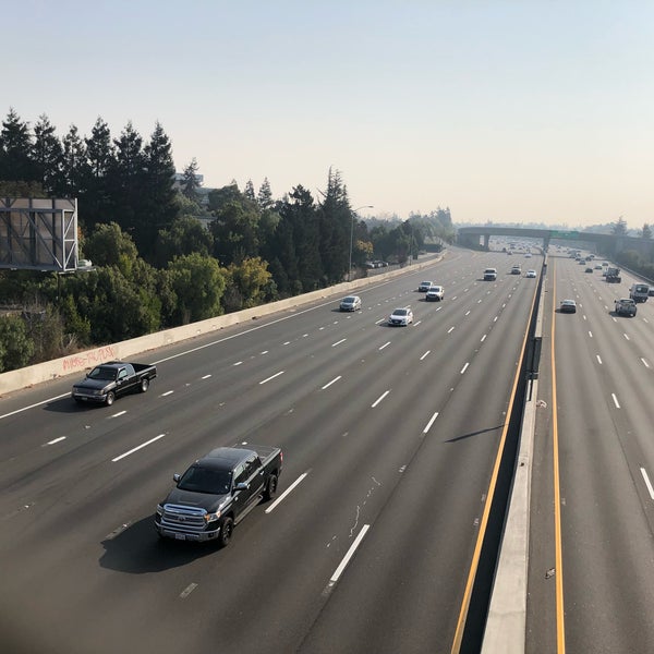 Pedestrian Bridge over US-101 - Bridge