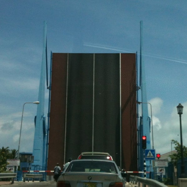 Simpson Bay Bridge