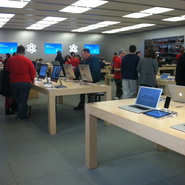 Photos at Apple Towson Town Center - Towson, MD