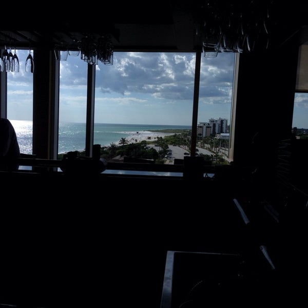 Lido Beach Grille - Lido Key - 5 tips from 186 visitors