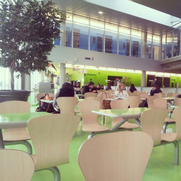 Ecole Polytechnique De Montreal Logo