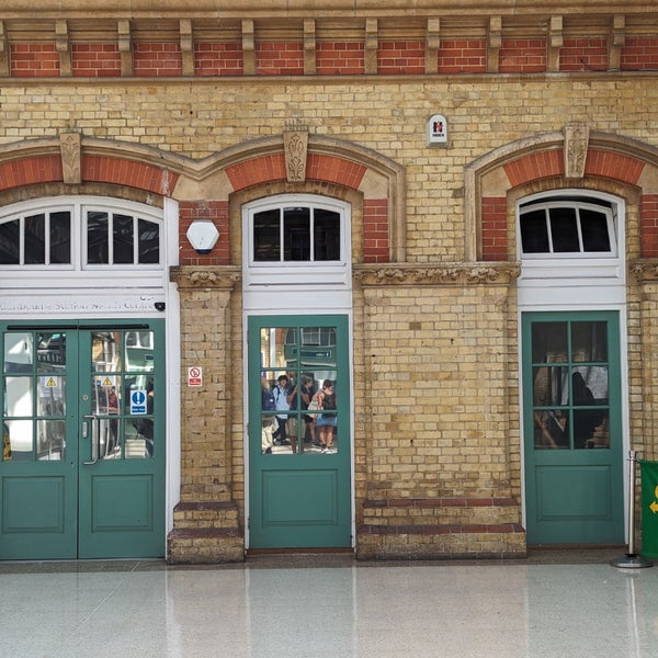 Eastbourne Railway Station (EBN) - Rail Station