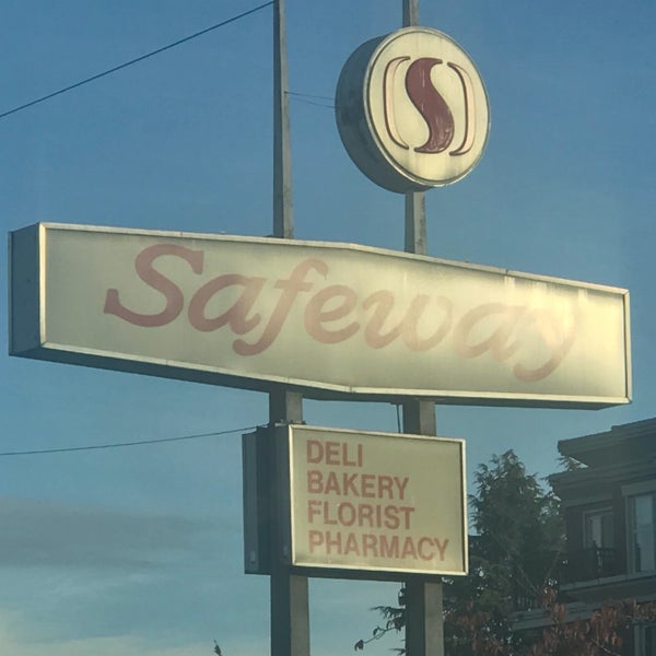 Safeway (Now Closed) - West Point Grey - 4575 W 10th Ave.