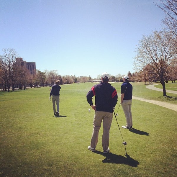 Eisenhower Park Golf Course - 9 tips