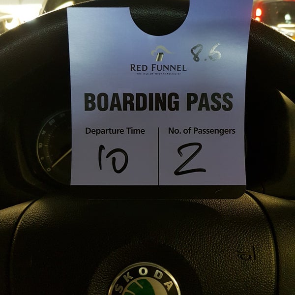 MV Red Falcon (Red Funnel) - Boat or Ferry in Southampton - Cowes