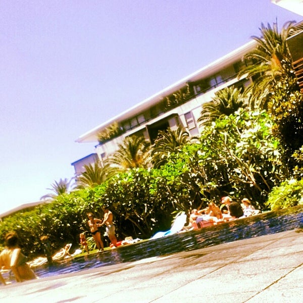 Trio Infinity Pool - Swimming Pool in Camperdown