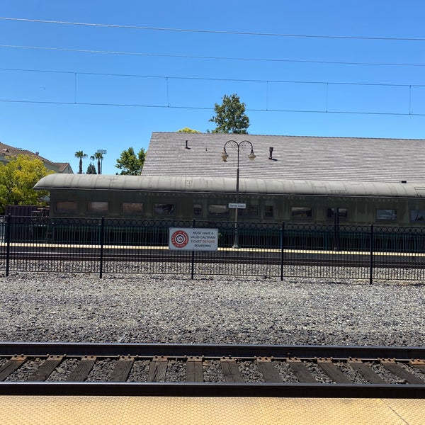 Santa Clara Caltrain Station - 30 tips from 4332 visitors