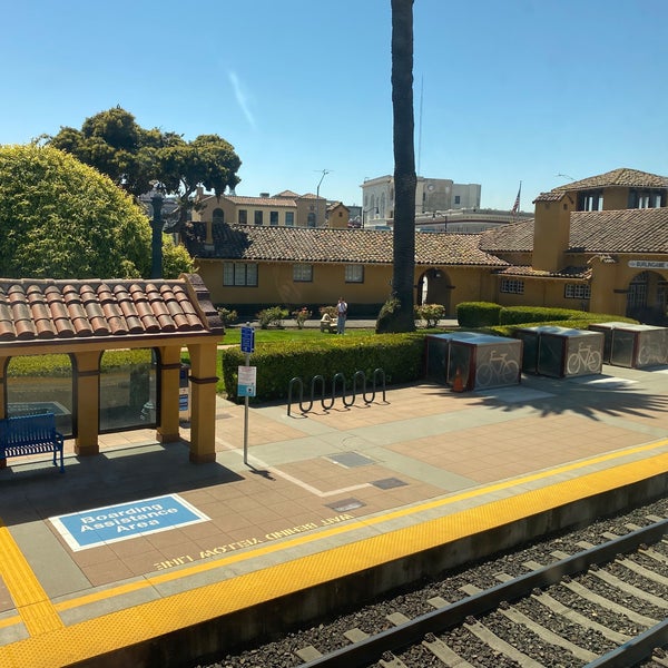 Burlingame Caltrain Station - Downtown Burlingame - 14 tips