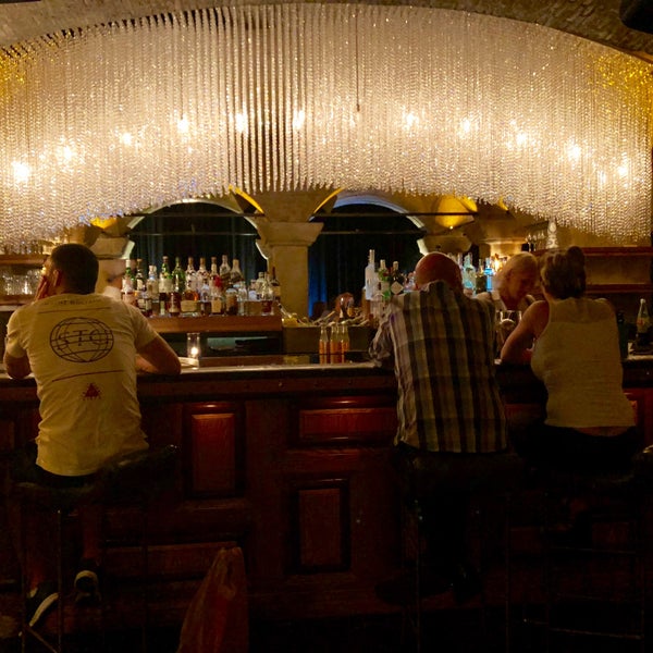 Library Bar - Hotel Bar in Los Angeles