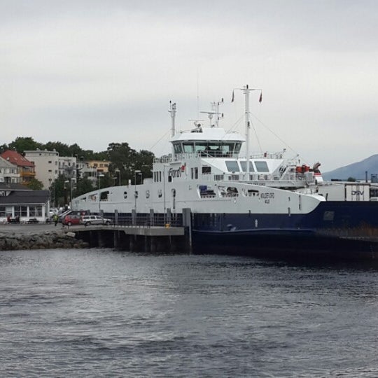 Molde fergekai - Pier