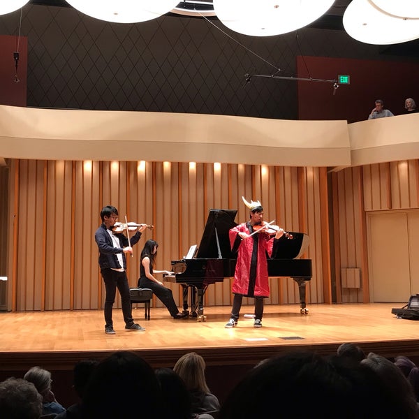 Herbert Zipper Concert Hall - Bunker Hill - 200 S Grand Ave