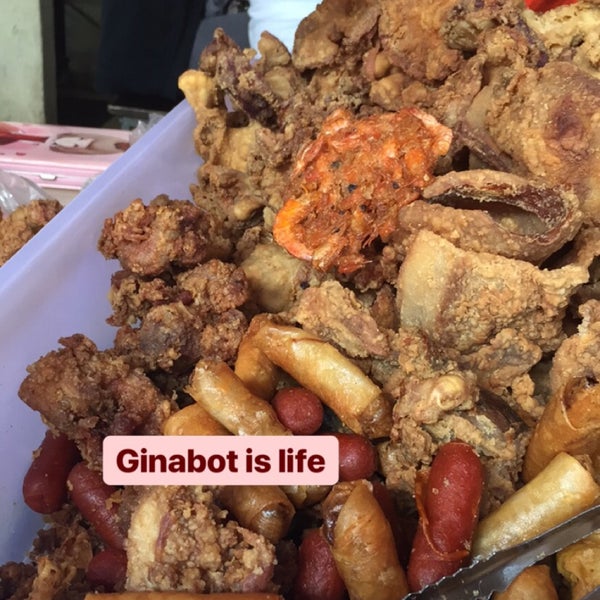 Ginabot atbang Apple Tree Suites - Filipino Restaurant