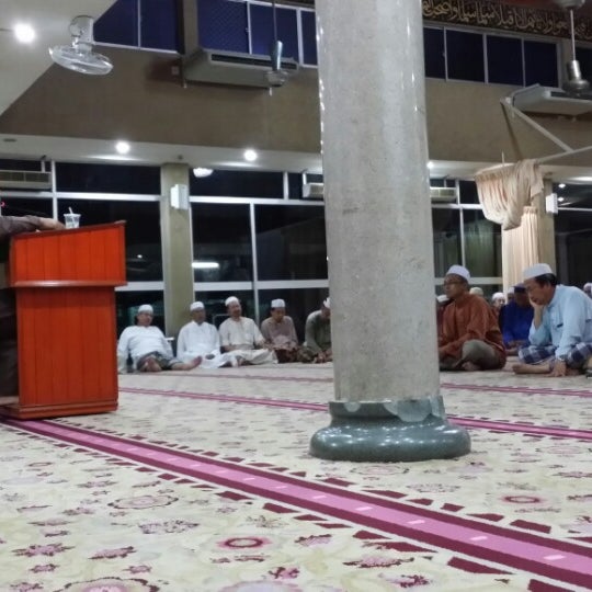 Photos at Masjid Al-Azhariah - Mosque