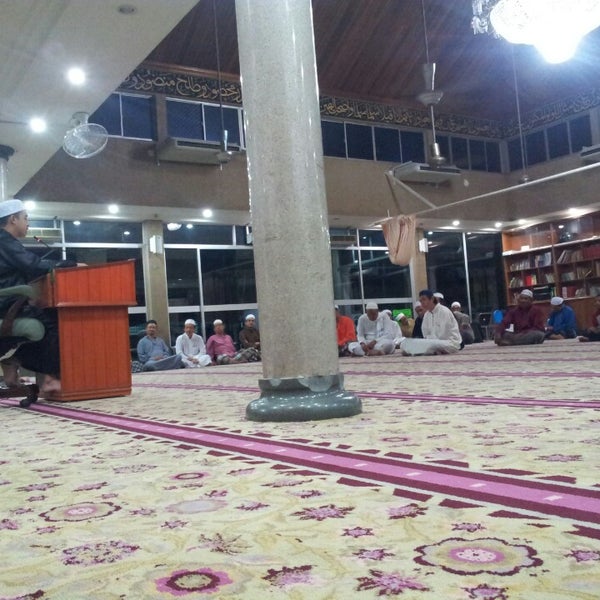 Photos at Masjid Al-Azhariah - Mosque