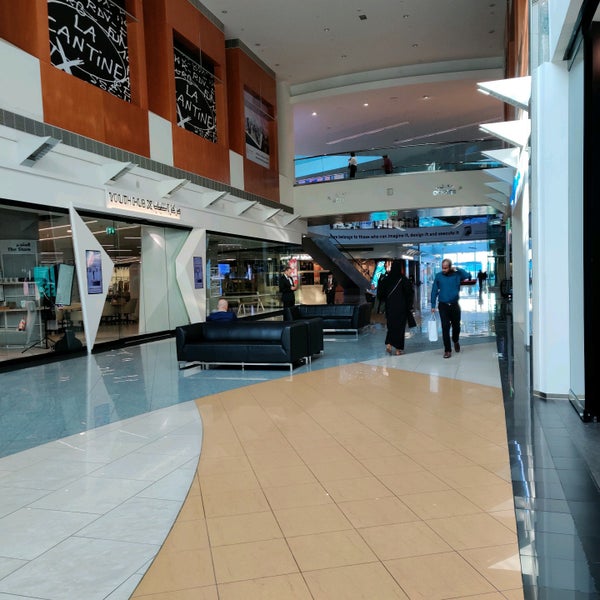 Emirates Office Tower - دبي, دبي