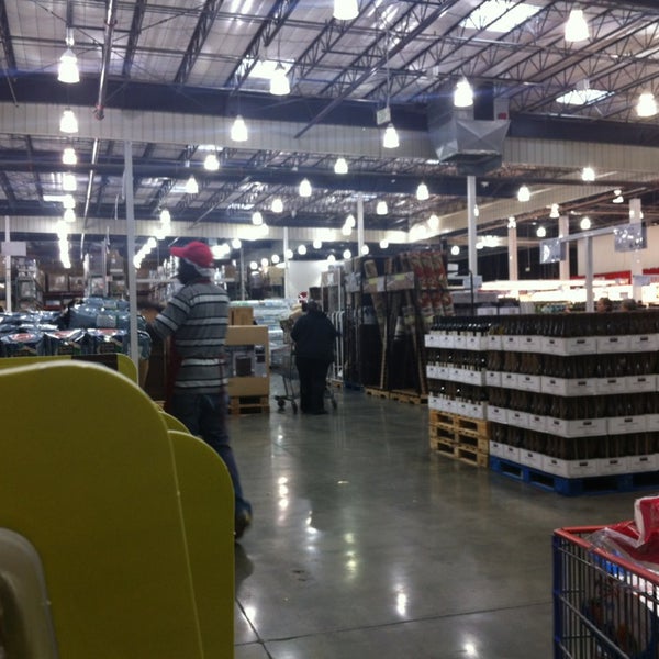 Costco Seattle Aurora Store