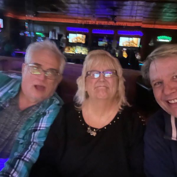 Rascals Bar & Grill - Gay Bar