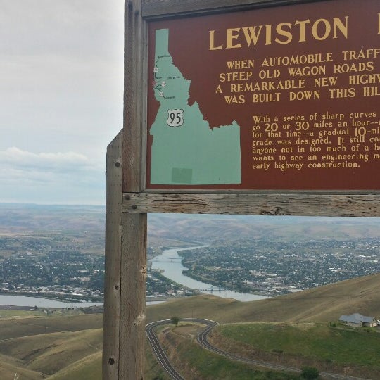 Lewiston Hill Overlook - Scenic Lookout