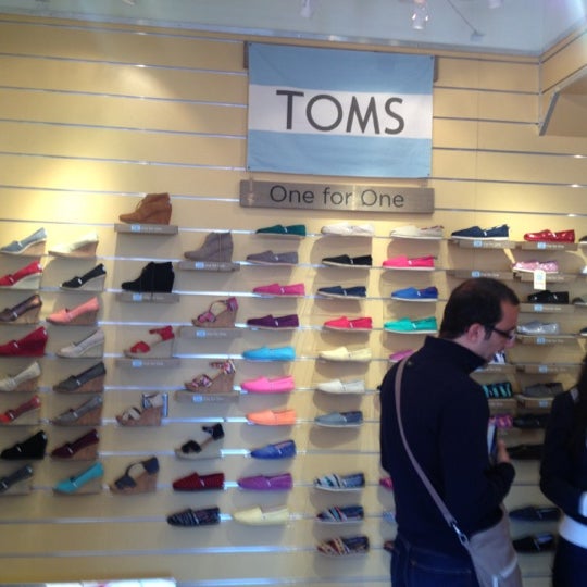 Walk America - Shoe Store in Fishermans Wharf