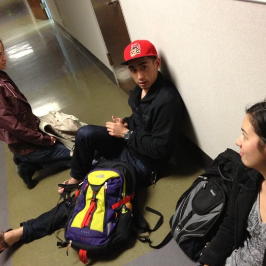 Photos at Gus Olson Hall - 6 tips from 465 visitors