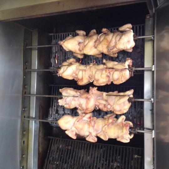 Photos at Reddi Chick - American Restaurant in Brentwood