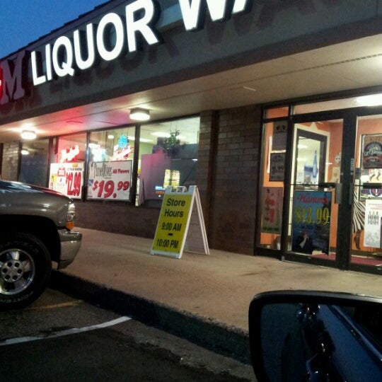 MGM Liquor Warehouse - Maplewood - Oakdale - 3 tips from 152 visitors