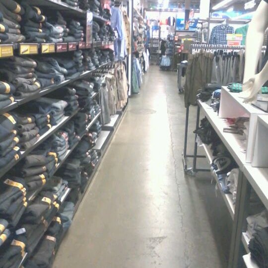 Old Navy - Clothing Store