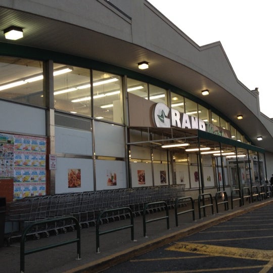 Grand Mart International Food - 12 tips from 426 visitors