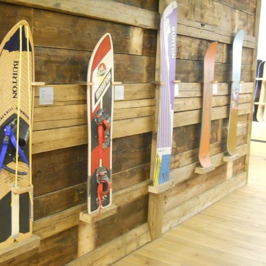 Burton Flagship Store Innsbruck - 22 tips