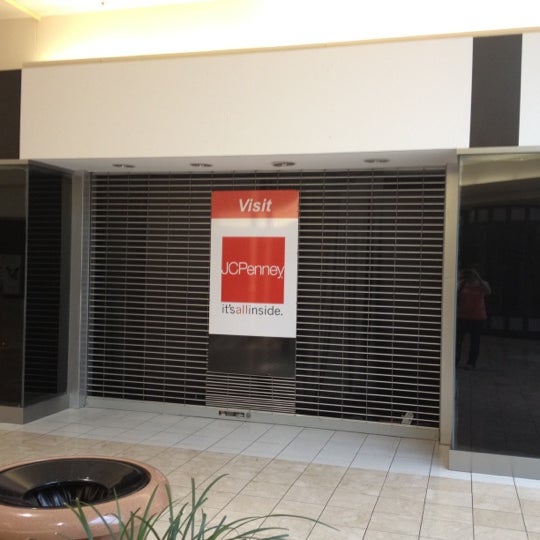 Photos at The Shoppes at Parma - Shopping Mall