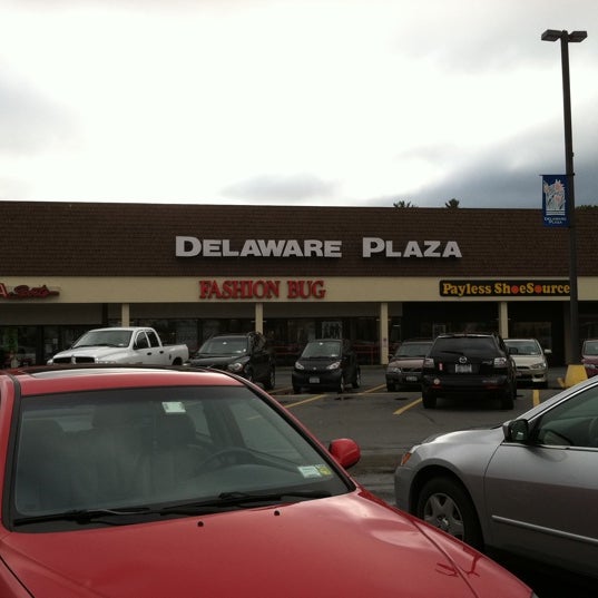 Delaware Plaza - Shopping Mall