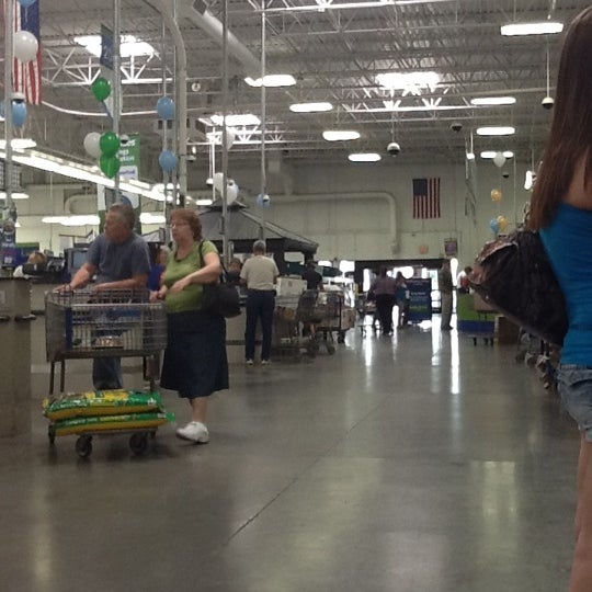 Photos at Sam's Club - 7 tips from 1019 visitors