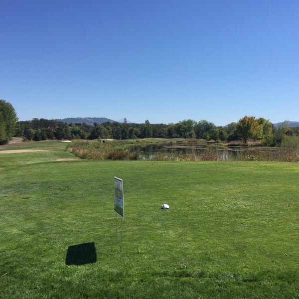 Stone Ridge Golf Course - 36 visitors